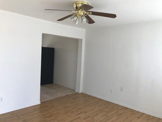 10737 Gateway Blvd W, El Paso, TX 79935 - House Rental in El Paso, TX ...