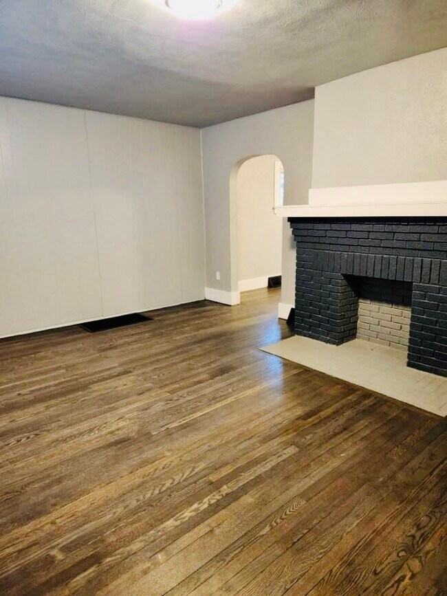 5218 Columbo St, Pittsburgh, PA 15224 - House Rental in Pittsburgh, PA ...