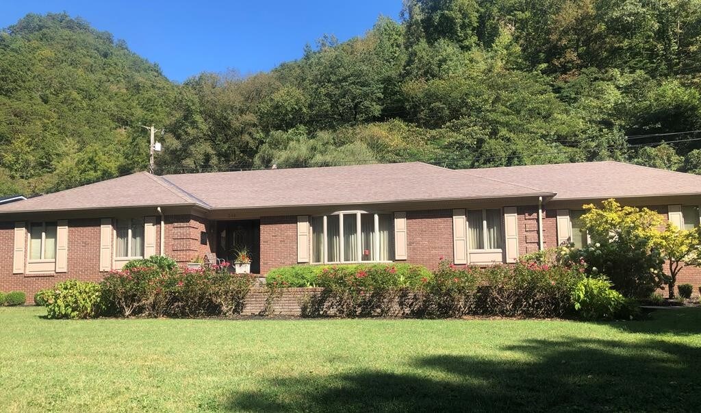 218 Harless Creek, Regina, KY 41559 - House Rental in Regina, KY ...