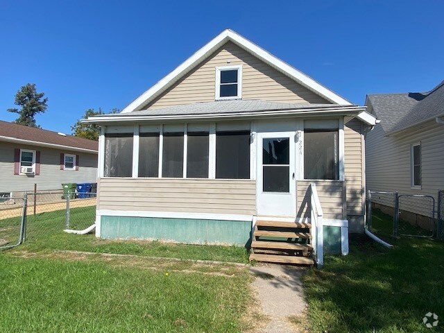 Apartments For Rent in Clinton, IA - 45 Rentals | Apartments.com