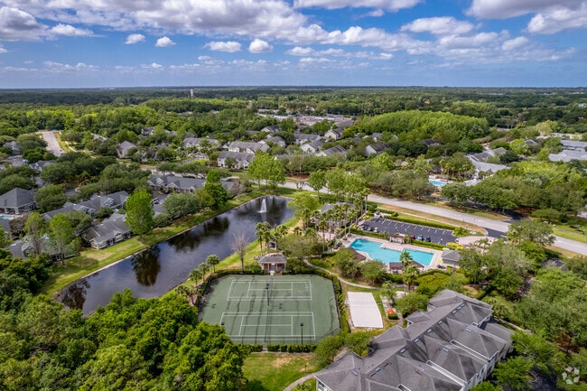 Bell Lansbrook Village - Apartments in Palm Harbor, FL | Apartments.com