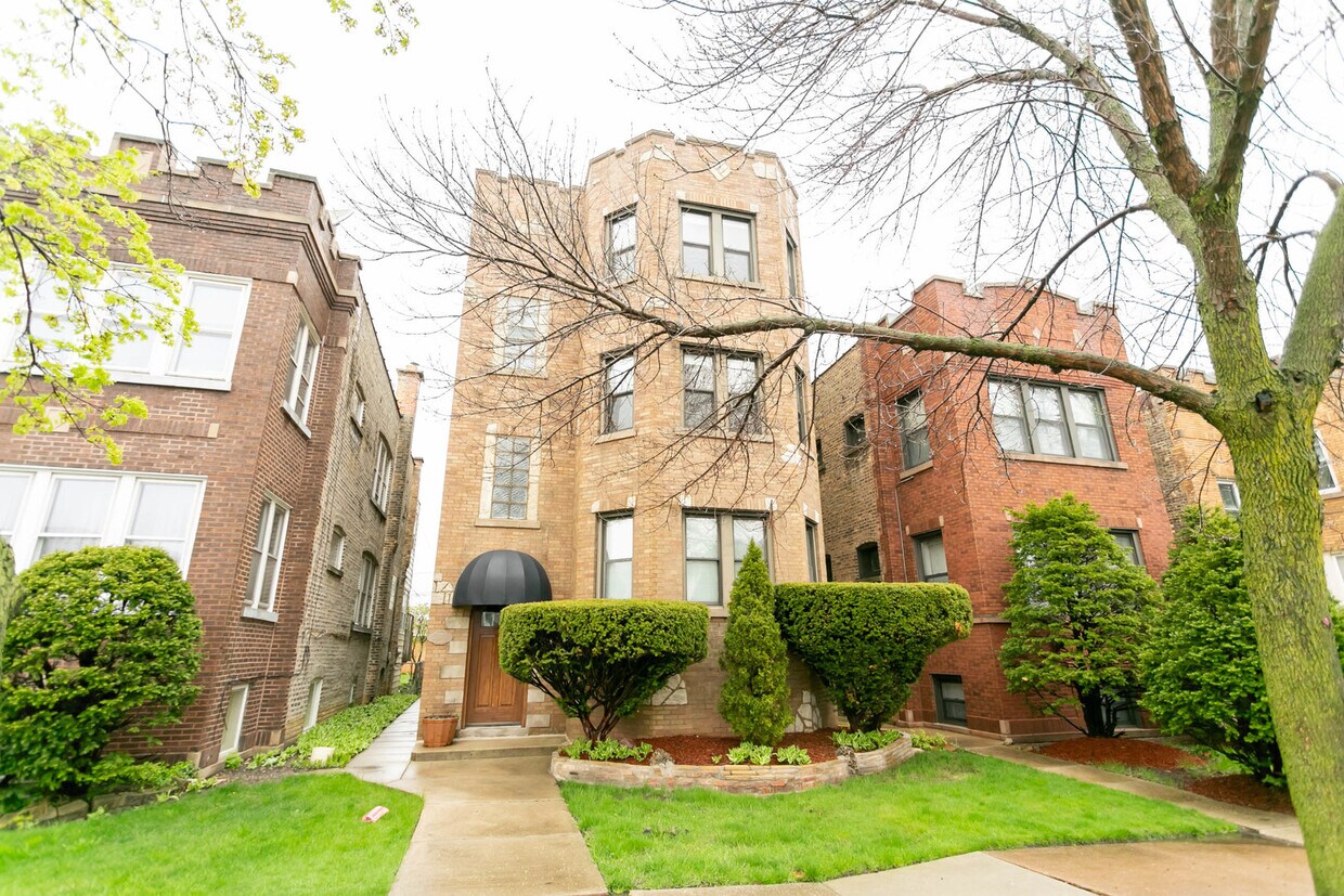5312 W Foster Ave, Chicago, IL 60630 - House Rental in Chicago, IL ...