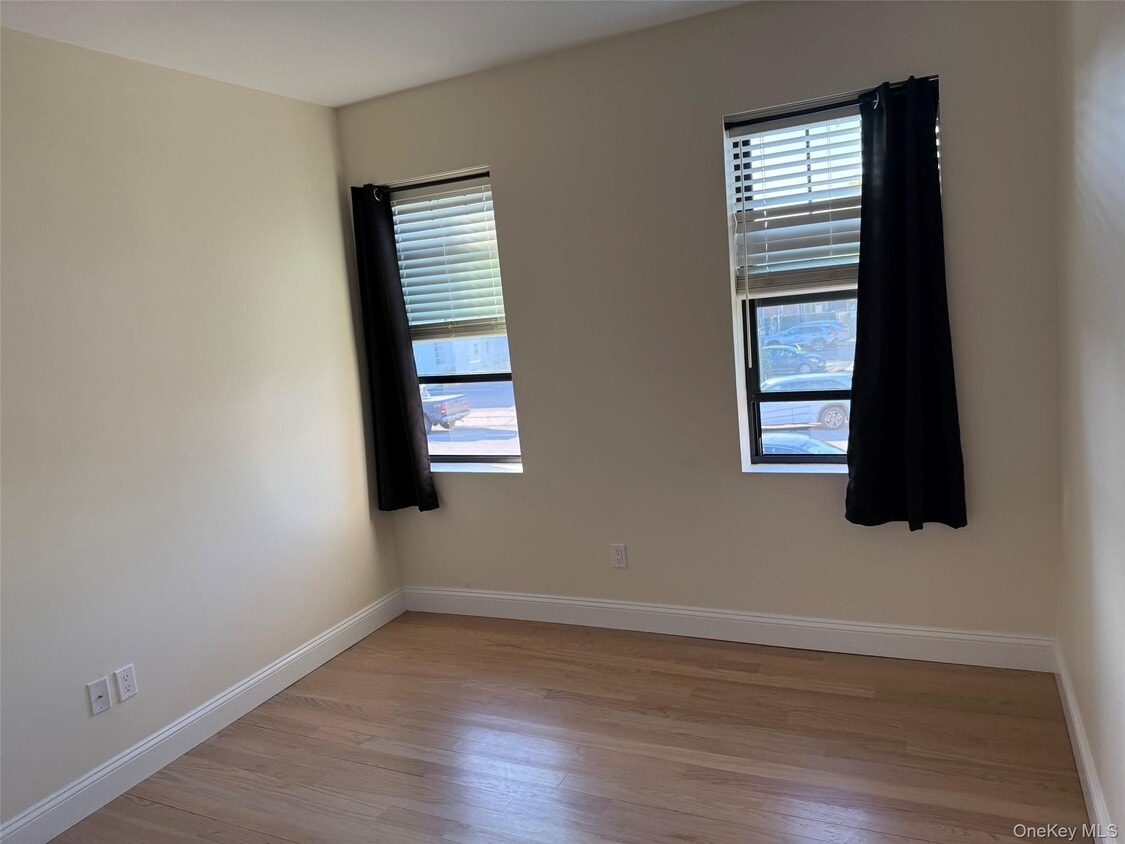610 Jericho Tpke, New Hyde Park, NY 11040 - Room for Rent in New Hyde ...