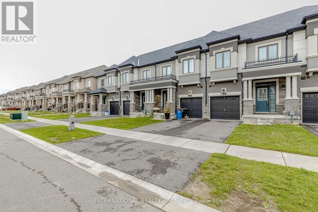 138 Flagg Ave, Brant, ON N3L 0J8 - Maison de Ville à Louer à Brant, ON ...