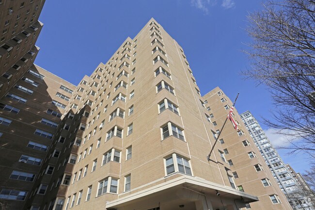 5630 N Sheridan Rd Apartments - Chicago, IL | Apartments.com