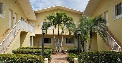 Colonial Pointe Apartments for Rent with Hardwood Floors - Fort Myers ...