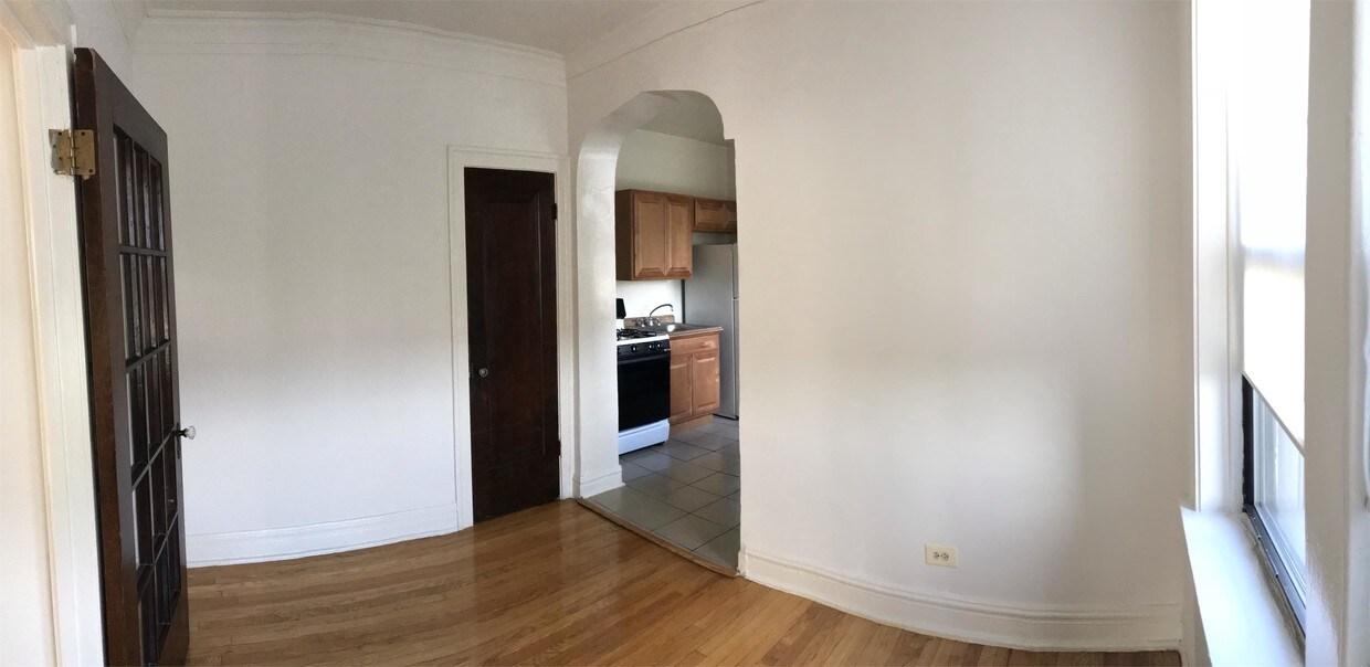 8442 S Ashland Ave Unit 8442-3A, Chicago, IL 60620 - Room for Rent in ...