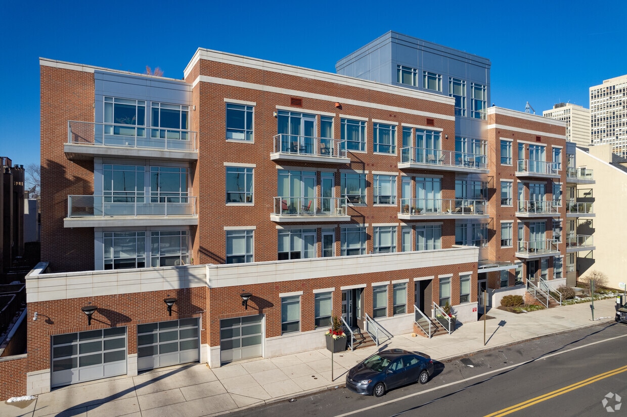 410 S Front St, Philadelphia, PA 19147 - Apartments in Philadelphia, PA ...