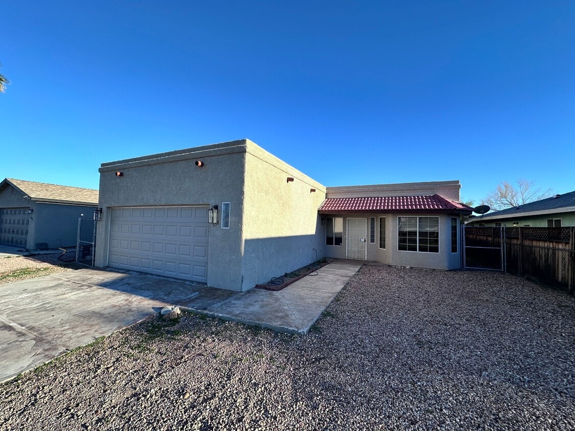 538 Roadrunner Dr, Bullhead City, AZ 86442 - House Rental in Bullhead ...