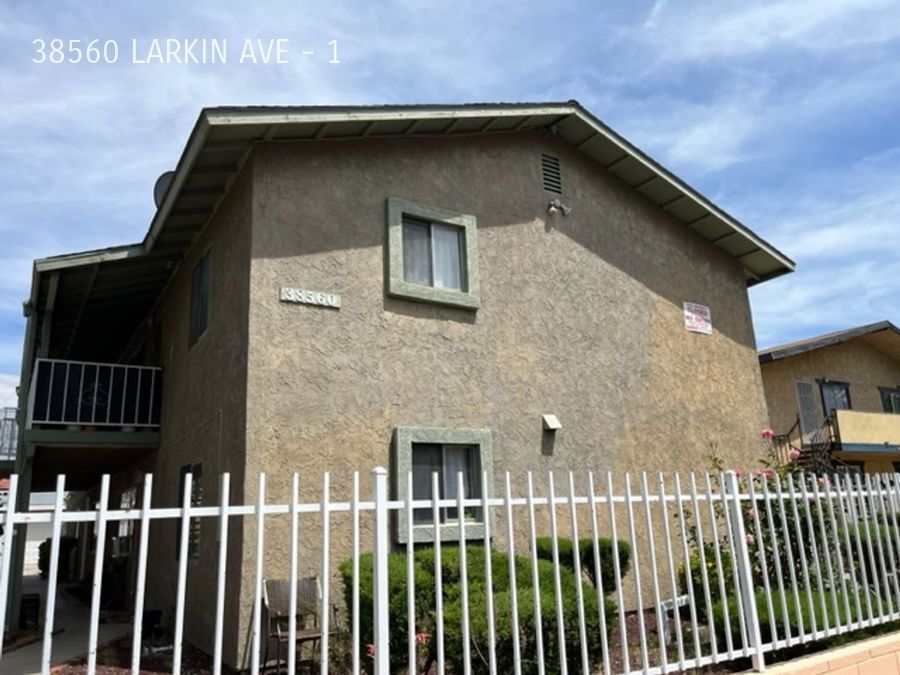 38560 Larkin Ave, Palmdale, CA 93550 - House Rental in Palmdale, CA ...
