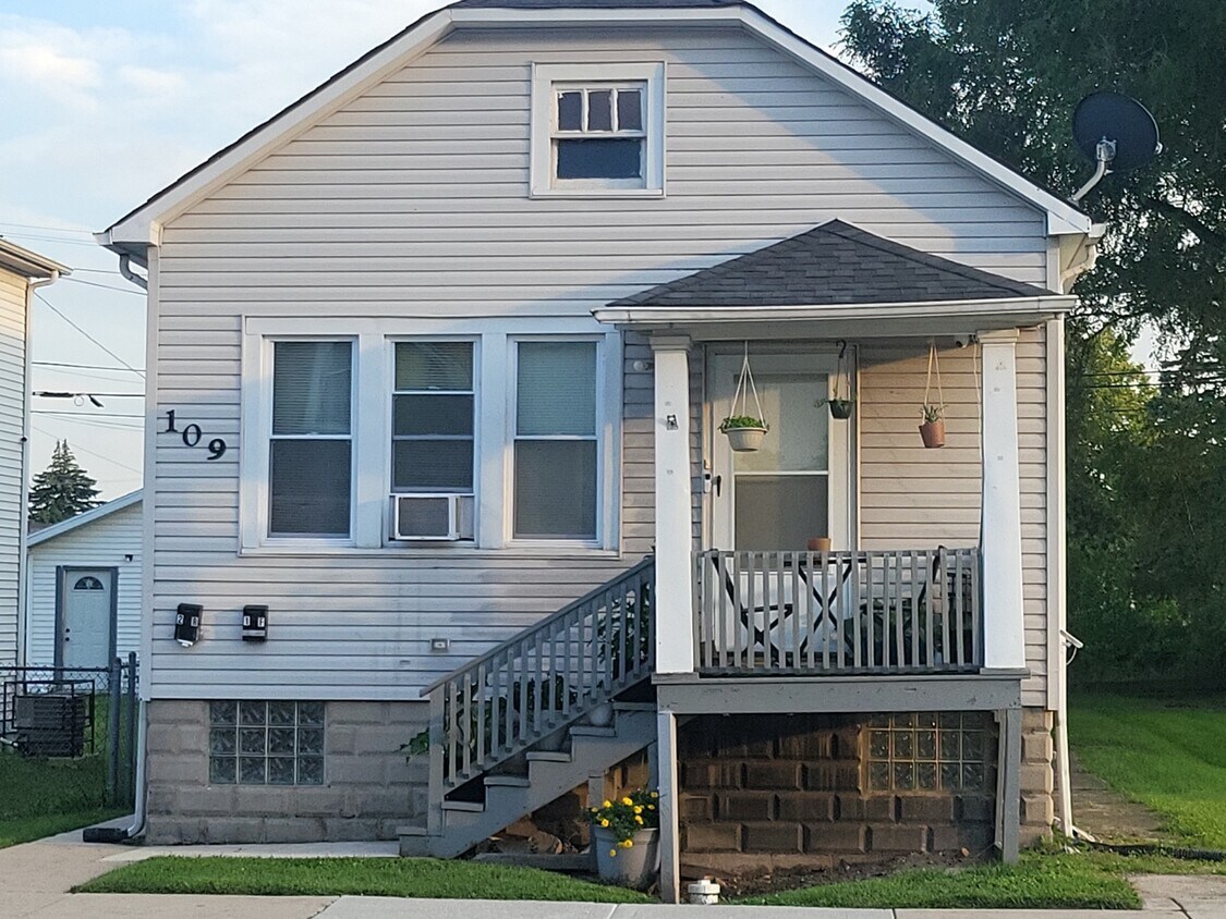 109 155th St, Calumet City, IL 60409 - House Rental in Calumet City, IL ...