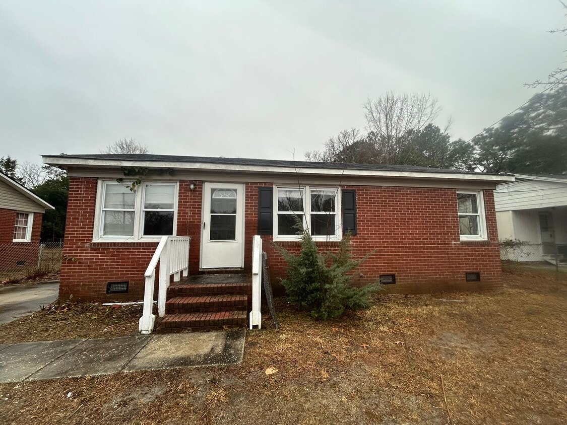 504 Spring Ave, Spring Lake, NC 28390 - House Rental in Spring Lake, NC ...