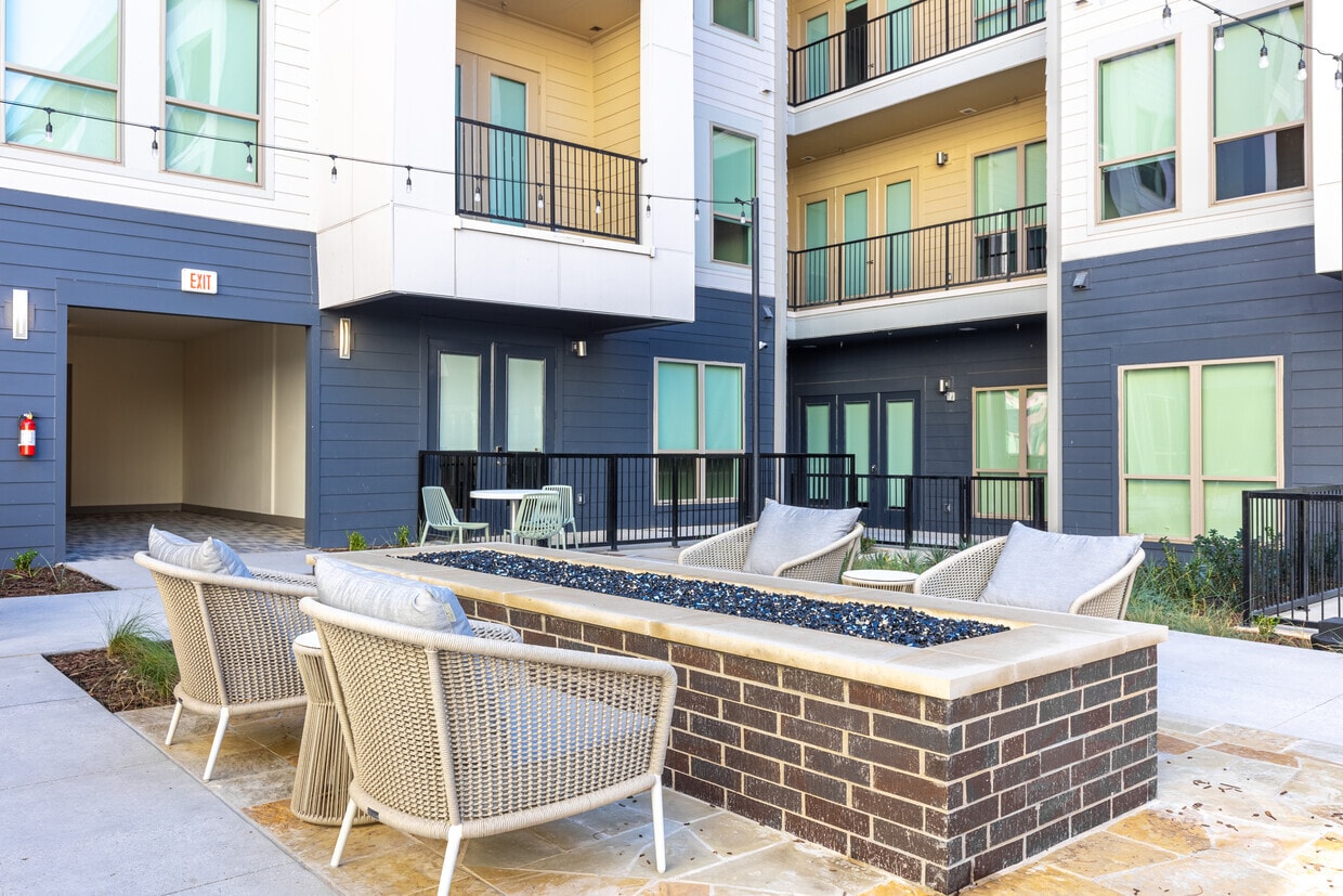The View at Sapphire Bay - 600 Winners Cir Rowlett, TX 75088 ...