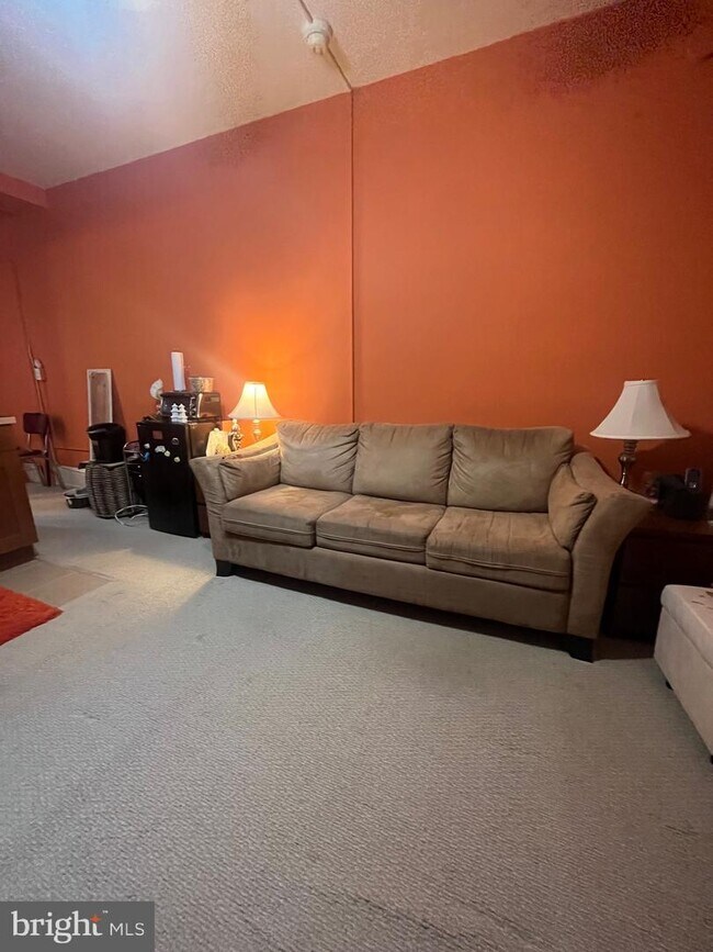 1324 Locust St Unit 421, Philadelphia, PA 19107 - Room for Rent in ...