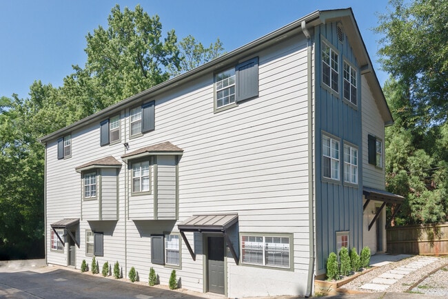 688 Holmes St NW Unit 688B-2, Atlanta, GA 30318 - Condo for Rent in ...