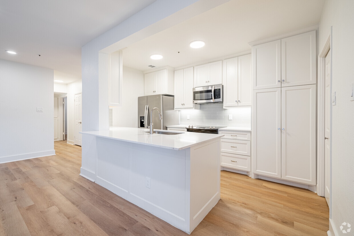 Parke at UP - 4501 Druid Ln Dallas, TX 75205 | Apartments.com