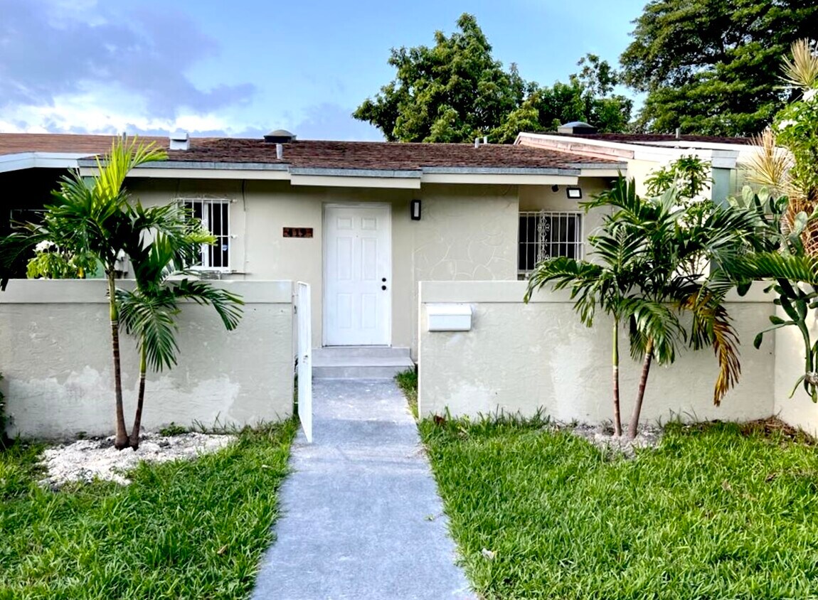 419 NW 7th St, Miami, FL 33136 - Townhome Rentals in Miami FL ...