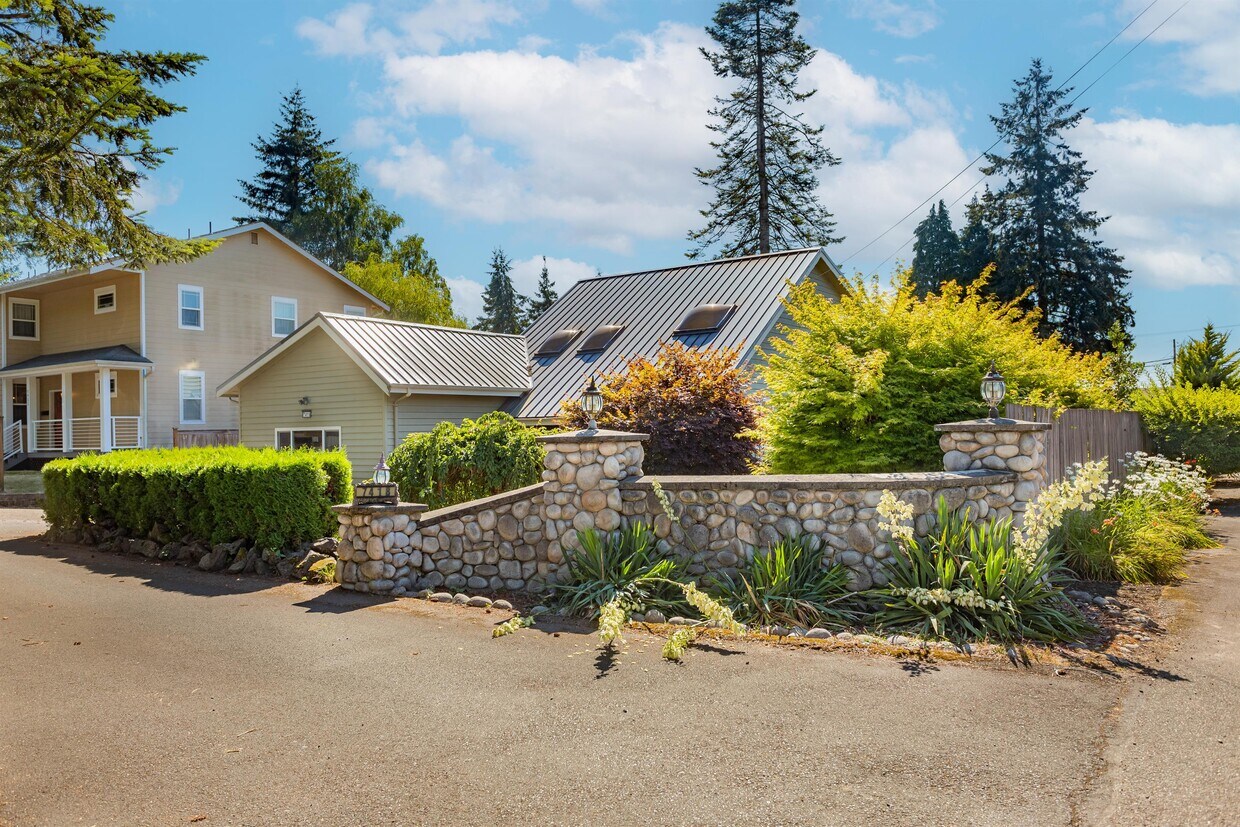 7418 S 10th St, Tacoma, WA 98465 - House Rental in Tacoma, WA ...