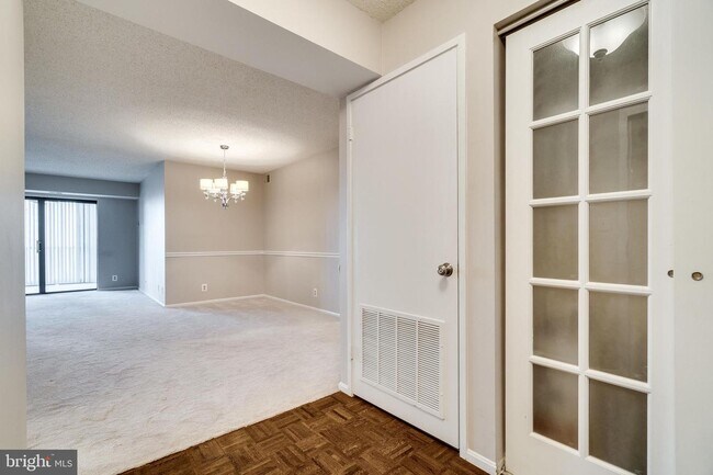 5904 Mt Eagle Dr Unit 1207, Alexandria, VA 22303 - Room for Rent in ...