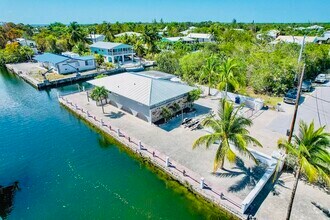 Eden Pines Colony Apartments for Rent with a Swimming Pool - Big Pine ...