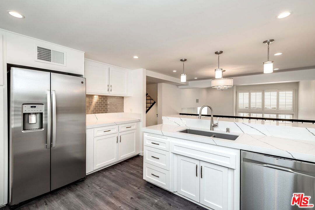 4345 W Sarah St Unit 3, Burbank, CA 91505 - Room for Rent in Burbank ...