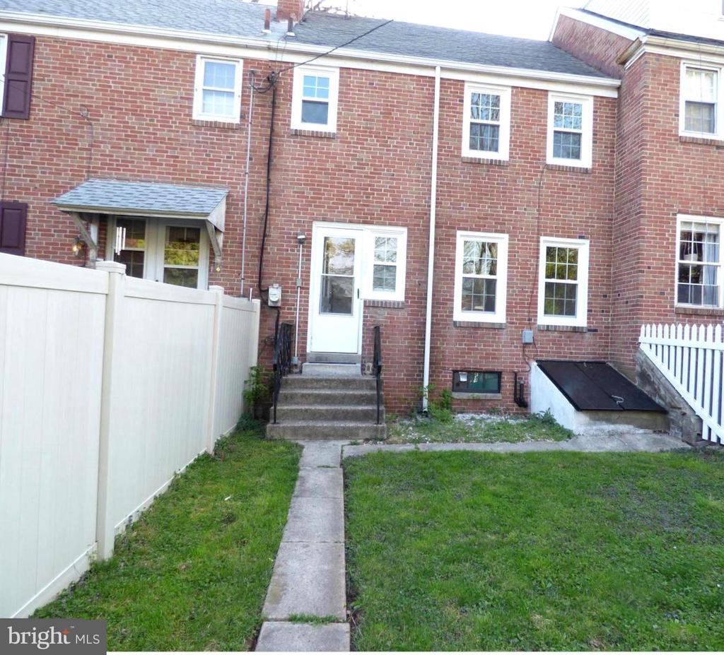 304 Diamond St, Pottstown, PA 19464 - Townhome Rentals in Pottstown PA ...