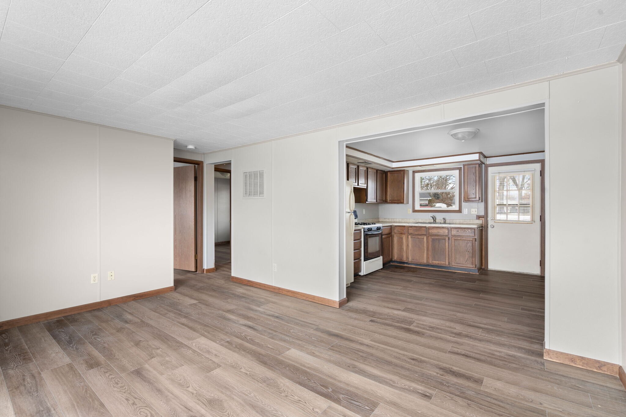 611 Hepler Dr Unit 623, Warsaw, IN 46580 - Condo for Rent in Warsaw, IN ...