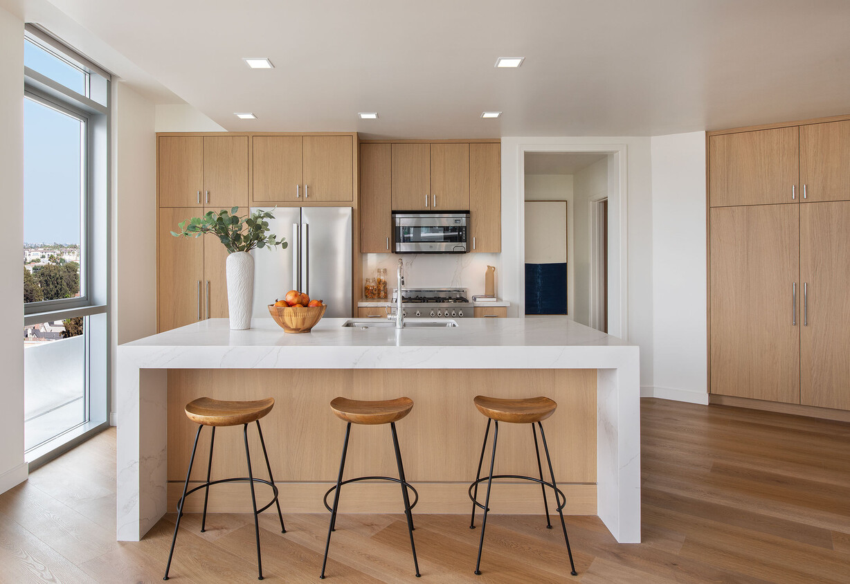 8500 Burton - 8500 Burton Way Los Angeles, CA 90048 | Apartments.com