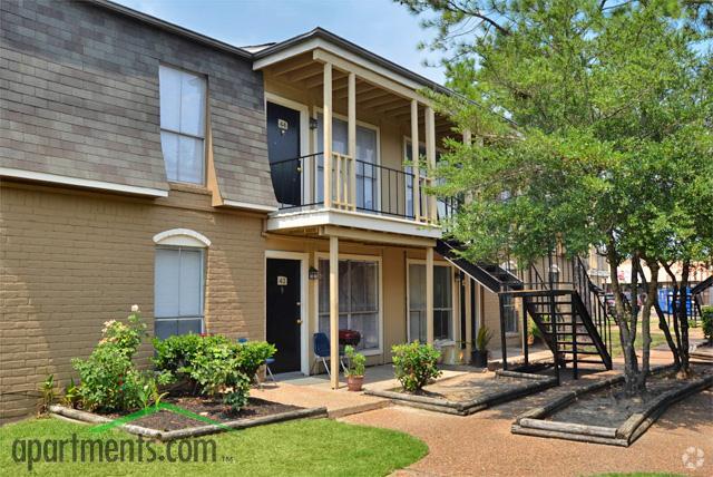 Valencia at Spring Branch - Apartments in Houston, TX | Apartments.com
