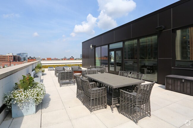 The Scott Residences Apartments - Chicago, IL | Apartments.com