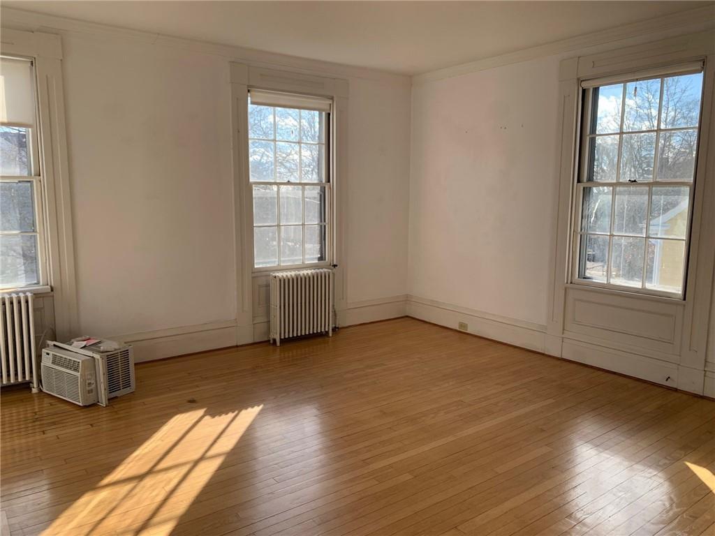 84 John St Unit 2, Newport, RI 02840 - Room for Rent in Newport, RI ...