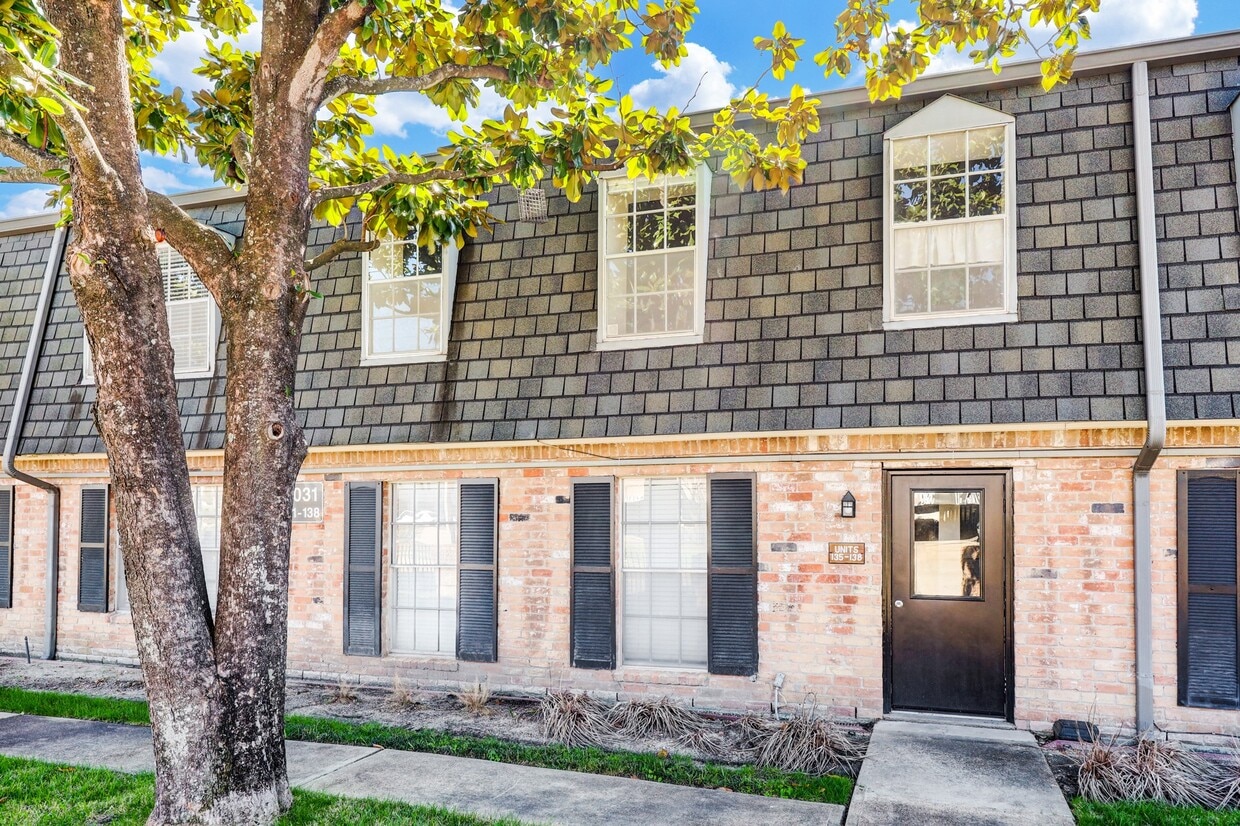 9031 Gaylord Dr Unit 136, Houston, TX 77024 - Condo for Rent in Houston ...