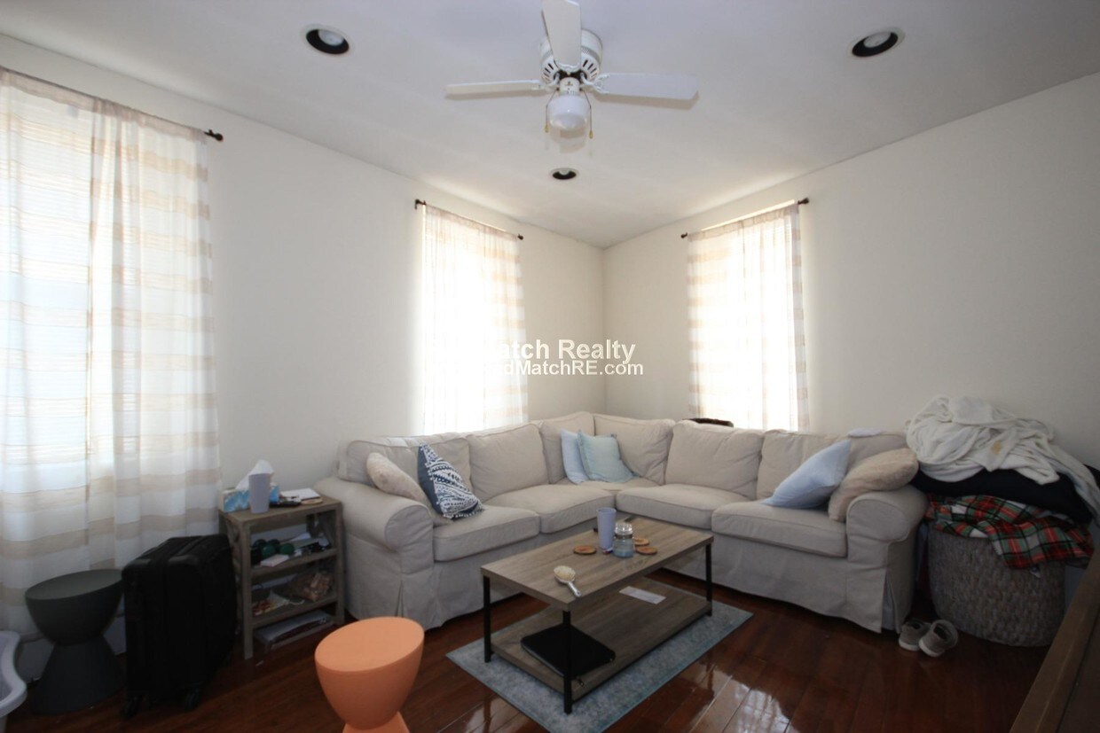 44 Clark St, Boston, MA 02109 - House Rental in Boston, MA | Apartments.com