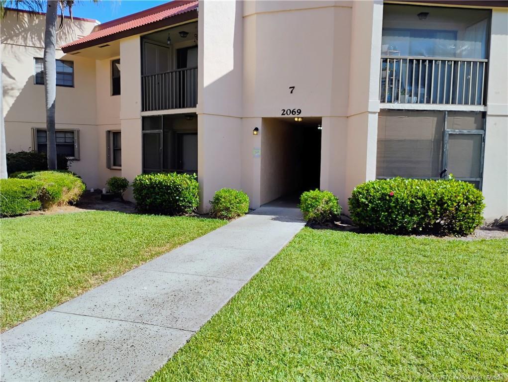 2069 NE Collins Cir Unit 7-1, Jensen Beach, FL 34957 - Condo for Rent ...