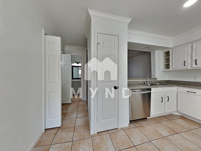 17714 Kings Park Ln, Houston, TX 77058 | Apartments.com