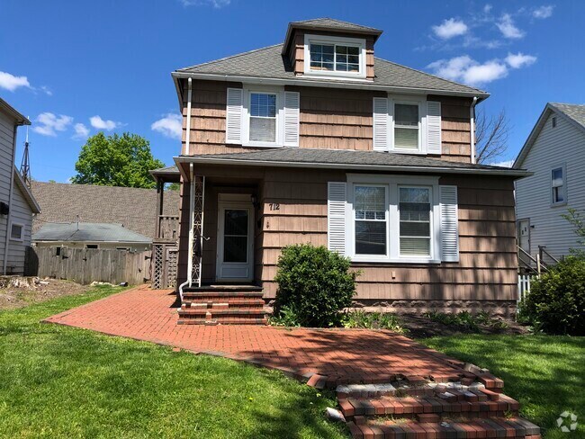 Meeks Avenue Historic District Student Apartments for Rent - Muncie, IN ...