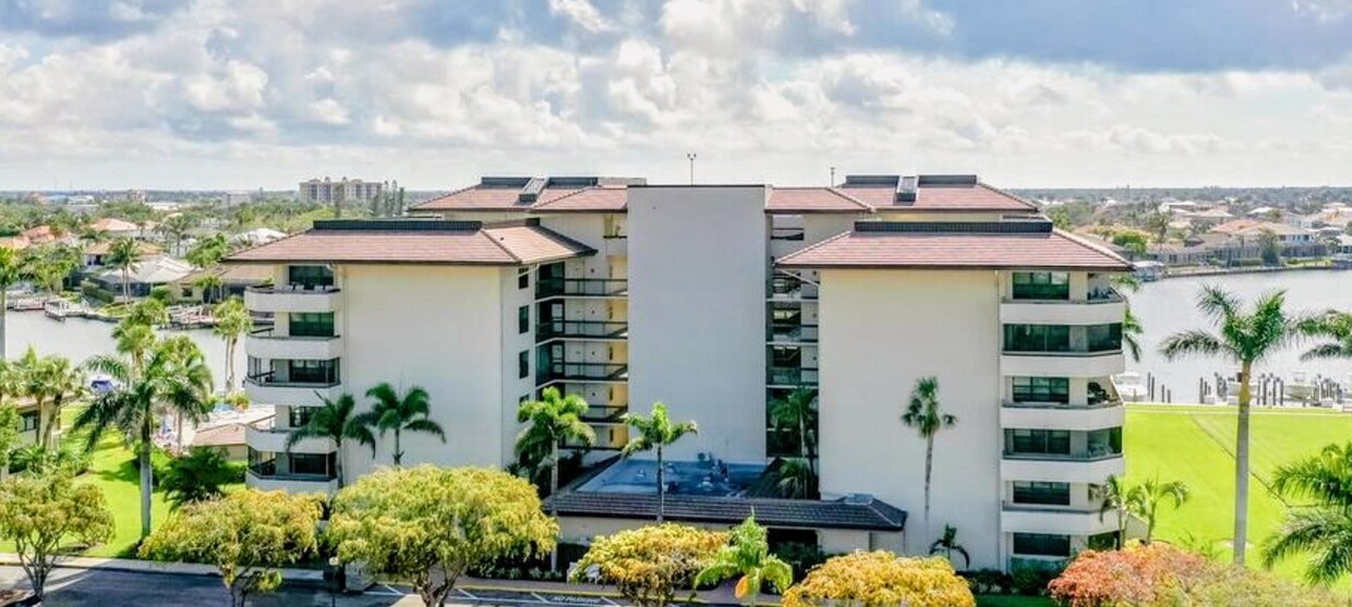 591 Seaview Ct Unit Scott Urell, Marco Island, FL 34145 - Condo for Rent in Marco Island, FL ...