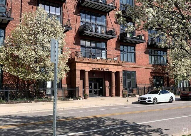 Apartments near Standale Plaza in Grand Rapids, MI - Page 6 ...