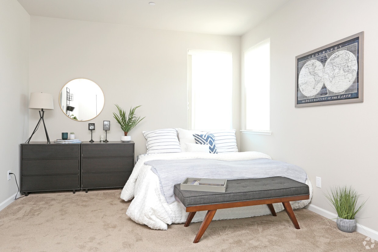 Brookside Villas - 8072 N Millbrook Ave Fresno, CA 93720 | Apartments.com