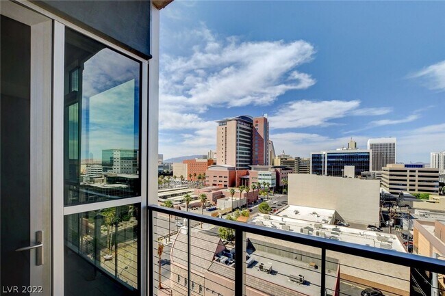 353 E Bonneville Ave Unit 904, Las Vegas, NV 89101 - Condo for Rent in ...