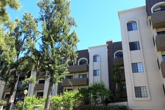 Strathmore Regency Apartments Rentals - Los Angeles, CA | Apartments.com