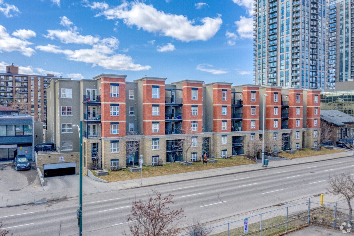The Carrington - 1017 11th Ave SW Calgary, AB | Apartments.com