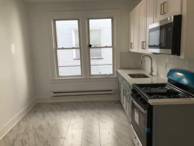 360 Schley St Unit 2l, Newark, NJ 07112 | Apartments.com