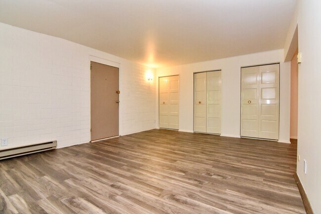 Coolspring Estates Apartments - 3208 Dody Ave Michigan City, IN ...