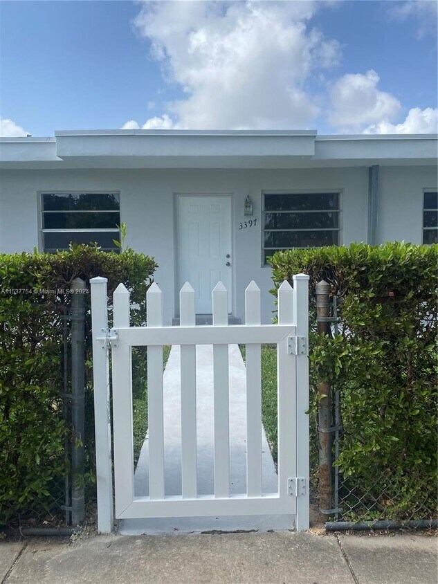 3397 SW 29th St Unit 3395, Miami, FL 33133 - Room for Rent in Miami, FL ...