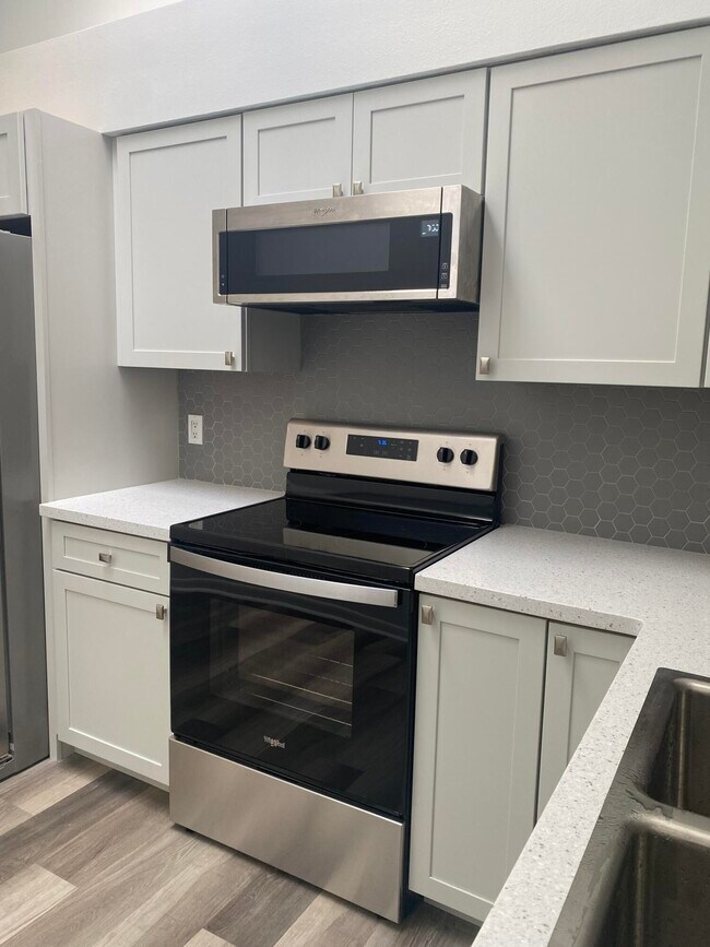 1124 Ashley Ave, Satellite Beach, FL 32937 - Townhome Rentals in ...