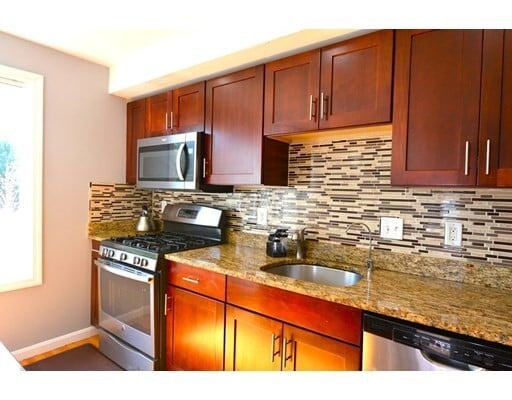 411 America Blvd, Ashland, MA 01721 - Townhome Rentals in Ashland MA ...