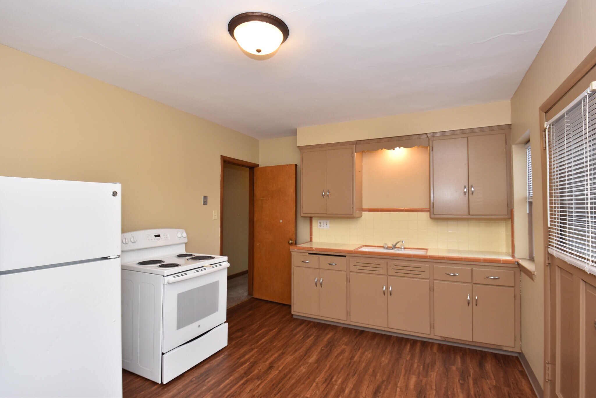 6230 W Chambers St Unit 9, Milwaukee, WI 53210 - 6230 W Chambers St ...