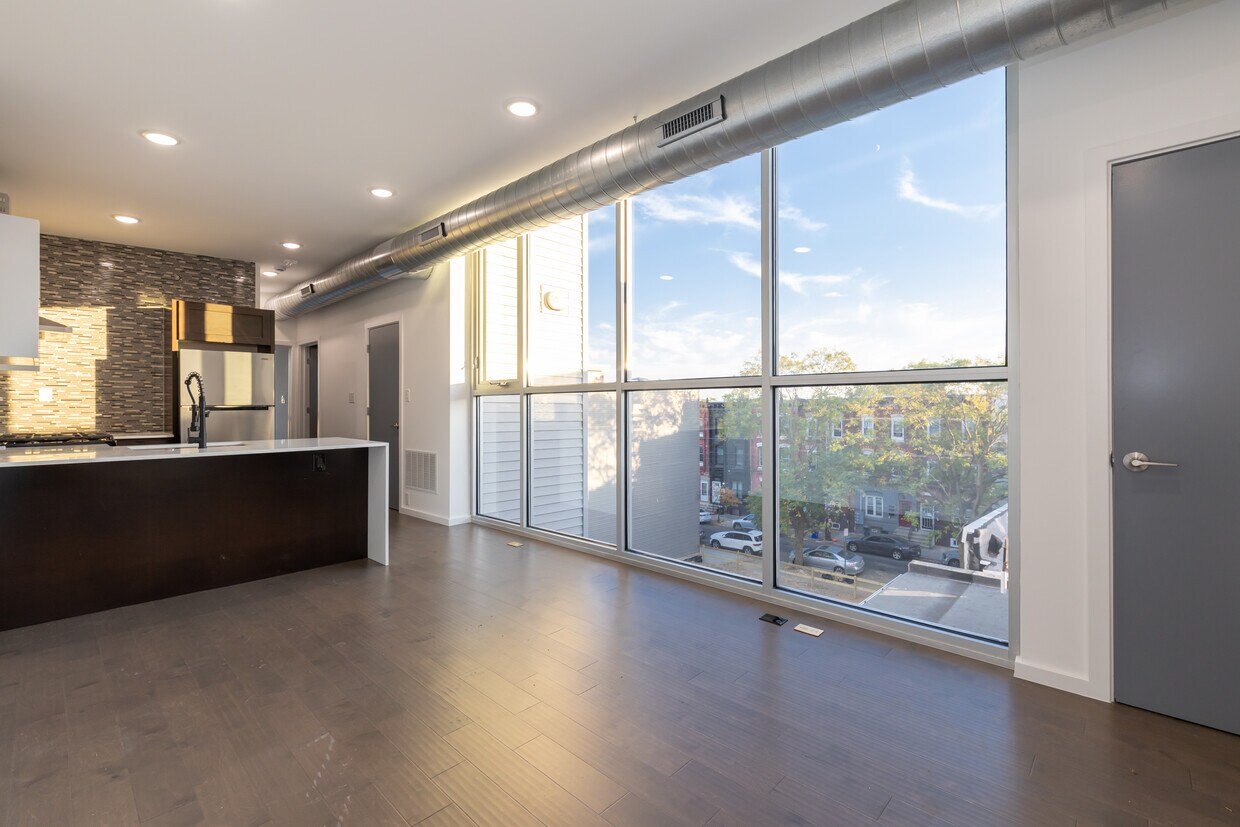 2111 N 7th St, Philadelphia, PA 19122 - Townhome Rentals in ...