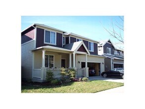Freestone Station Gated Apartments for Rent - Olympia, WA - Updated ...